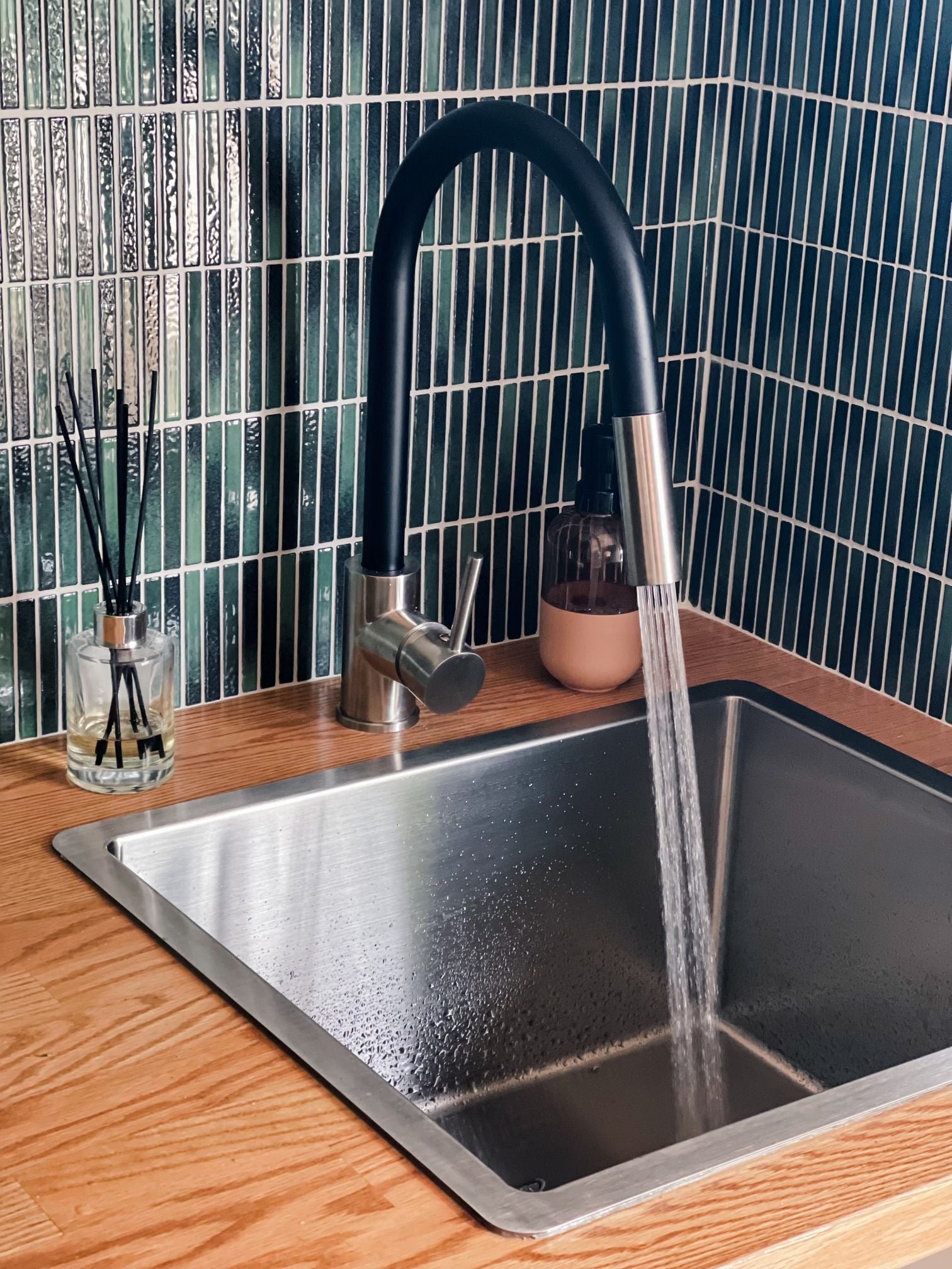 Pullout Kitchen Taps In Perth | Buy Pull Out Kitchen Taps Online – 2Magpies